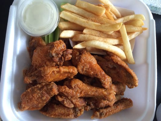 WING IT - Updated January 2025 - 15 Photos & 23 Reviews - 3305 Lorna Rd ...