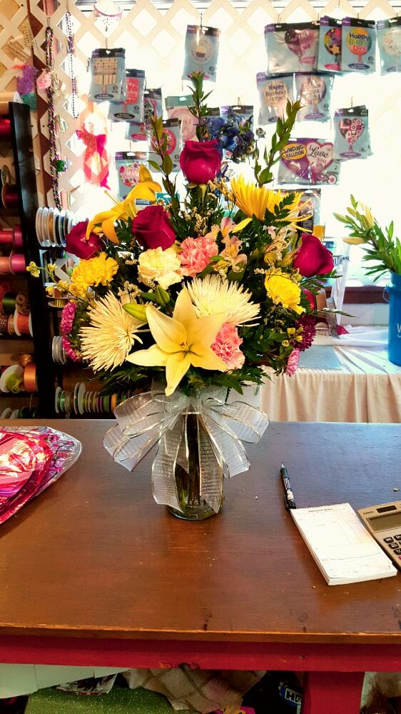 FAITH’S FLOWERS - Updated June 2024 - 704 W Dogwood St, Woodville ...