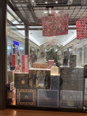 HANFORD MALL - Updated December 2025 - 36 Photos & 40 Reviews - 1675 W ...