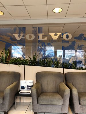 OPEN ROAD VOLVO CARS EDISON - Updated January 2026 - 24 Photos & 66 ...