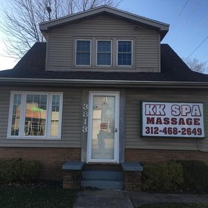 ROYAL SPA - Updated April 2025 - 36 Photos - 216 N Main St, Creve Coeur ...