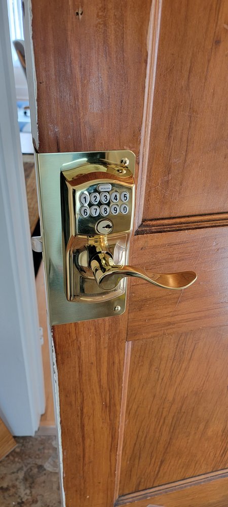 ROC LOCK & KEY - Updated October 2025 - 10 Photos - Rochester, New York ...