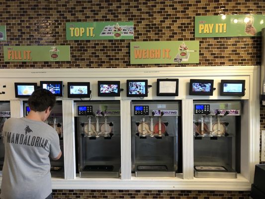 SIGNATURE SWEETS CHOCOLATE & ICE CREAM - Updated May 2025 - 93 Photos ...