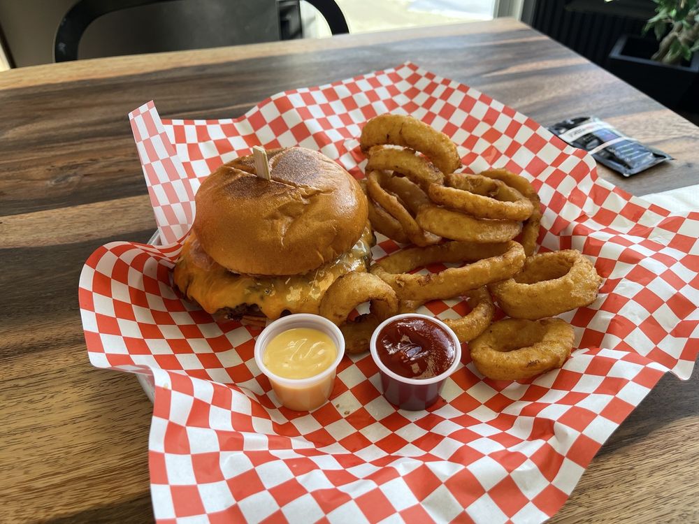 OBQ BURGER - Updated June 2025 - 45 Photos & 43 Reviews - 602 Browns ...