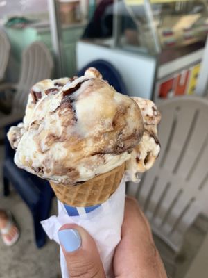 THE SPOT ICE CREAM SHOP - Updated March 2025 - 19 Photos & 31 Reviews ...