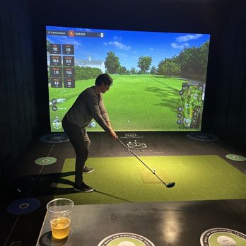 ONYX INDOOR GOLF & CAFE - Updated May 2025 - 69 Photos & 41 Reviews ...