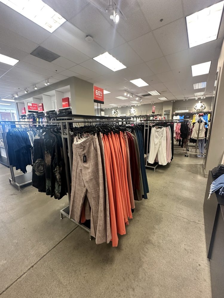 EXPRESS FACTORY OUTLET - Updated January 2025 - 15 Reviews - 681 ...