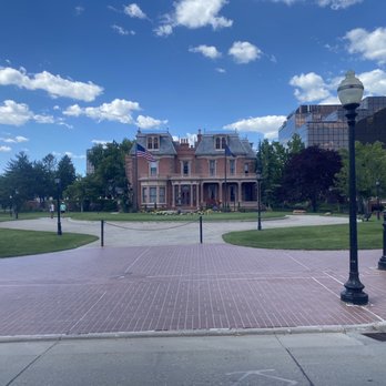 UTA TRAX GALLIVAN PLAZA STATION - Updated February 2025 - 17 Photos ...