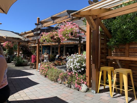 FLOWER HOUSE CAFE - Updated May 2024 - 114 Photos & 79 Reviews - 2780 E ...