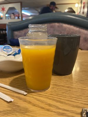 RED APPLE - Updated December 2024 - 32 Photos & 31 Reviews - 1130 ...