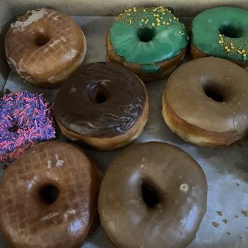 DAINTY DONUTS - Updated December 2025 - 170 Photos & 207 Reviews - 2415 ...
