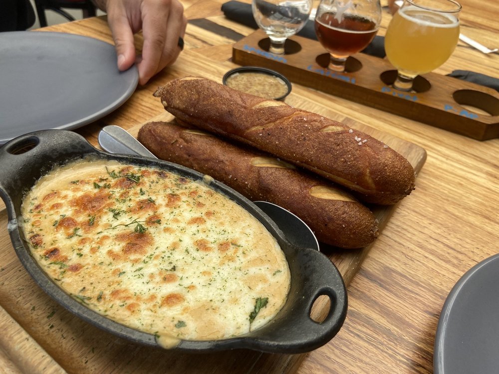 PINEHURST BREWING COMPANY - 134 Photos & 160 Reviews - 300 Magnolia Rd ...