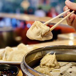 DUMPLING INN - Updated July 2024 - 4274 Photos & 3384 Reviews - 4625 ...