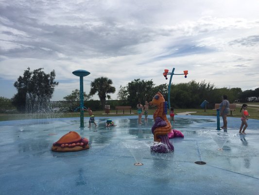 LIGHTHOUSE BEACH & R.V. PARK - 20 Photos & 13 Reviews - Beaches - 700 ...