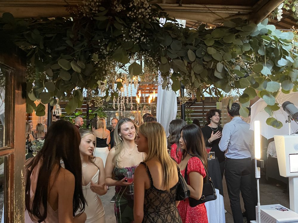 THE SIX SOCIAL HOUSE - Updated May 2024 - 3386 Photos & 3539 Reviews ...