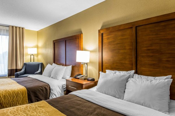 COMFORT INN & SUITES PEACHTREE CORNERS - 22 Photos - Hotels - 5200 ...