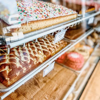 LA MARIPOSA BAKERY & DELI - Updated April 2025 - 107 Photos & 51 ...