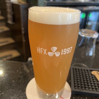 THE OLD TRIANGLE IRISH ALEHOUSE - Updated September 2025 - 211 Photos ...