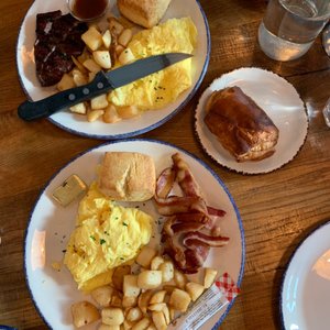 LAND & LAKE KITCHEN - 253 Photos & 223 Reviews - 81 E Upper Wacker Dr ...