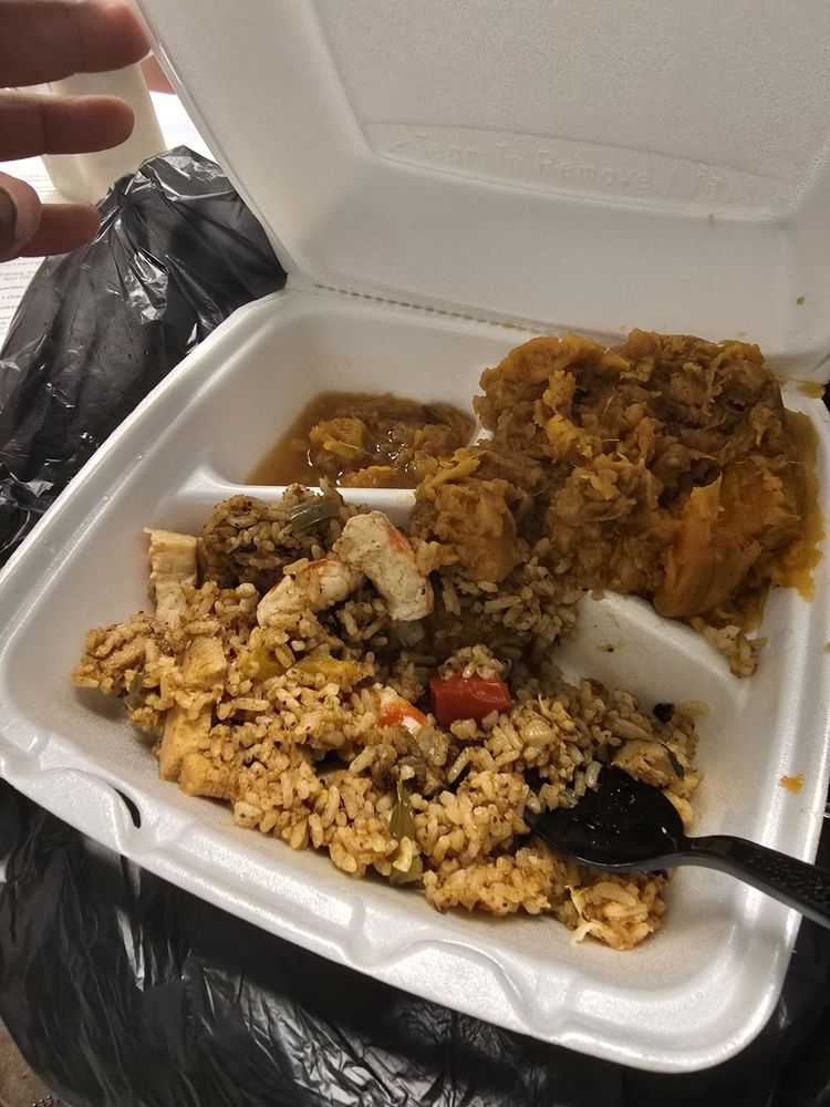 NUVEGAN CAFE - Updated July 2025 - 21 Photos - 950 S Sycamore St ...