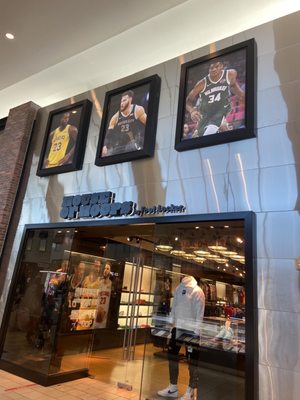 HOUSE OF HOOPS - Updated December 2025 - Memorial City Mall, Houston ...