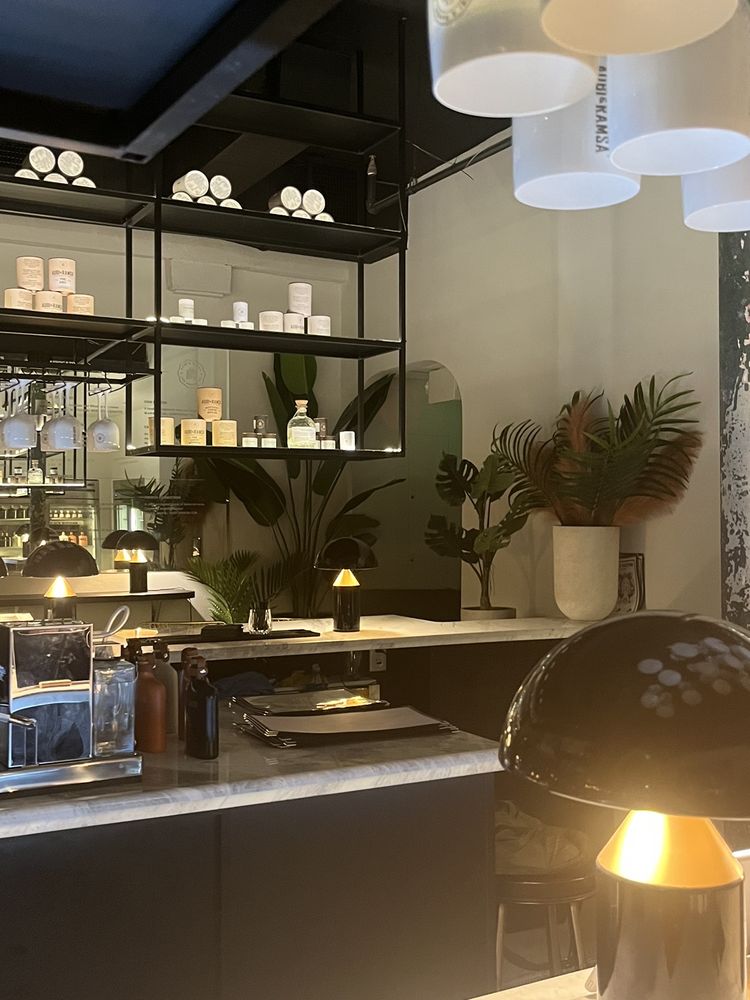 AUBI & RAMSA - MIAMI BEACH - 440 Española Way, Miami Beach, Florida ...