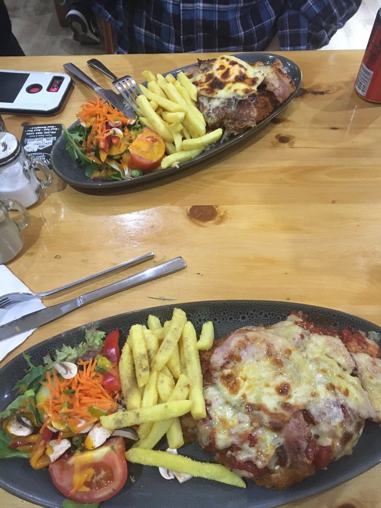 WALLY PUB - Restaurants - Main Rd of Walhalla, Walhalla Victoria ...