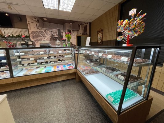 SWEETLAND CANDIES - Updated May 2025 - 47 Photos & 26 Reviews - 5170 ...