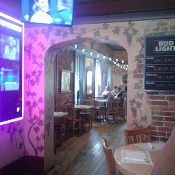 RIZZ’S - Updated June 2024 - 58 Photos & 45 Reviews - 84 W Main St ...