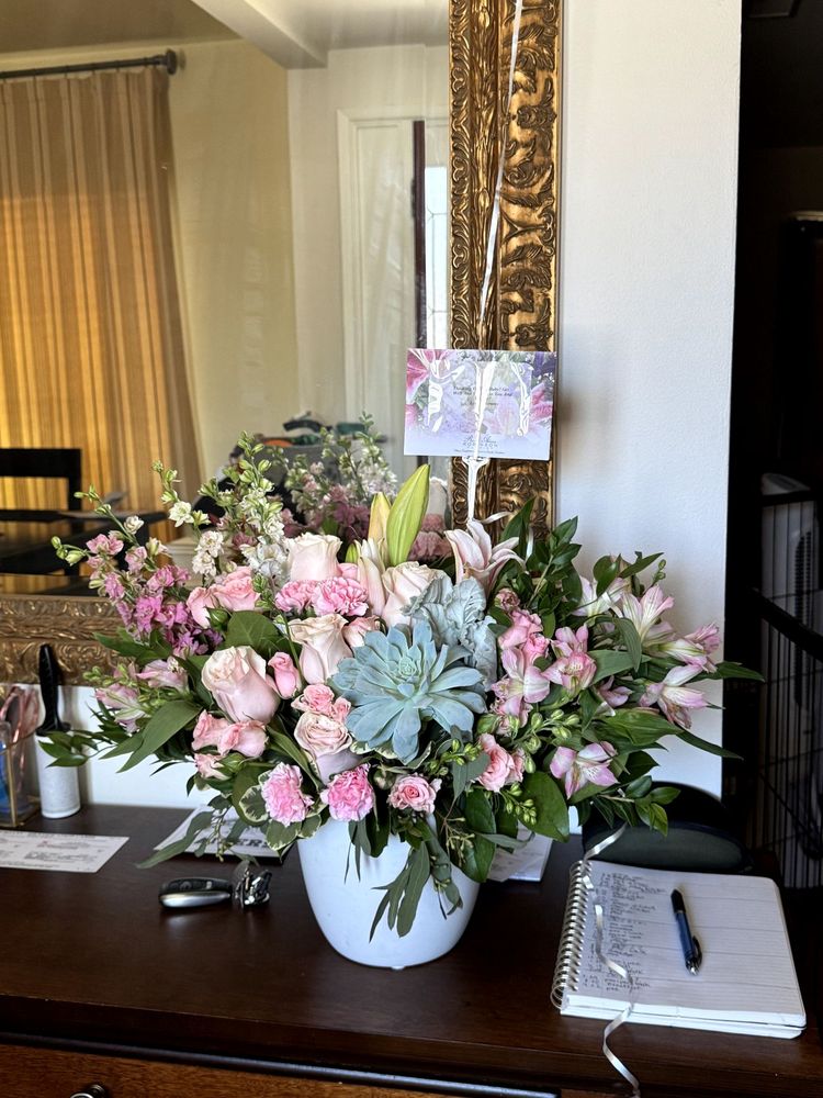 RON & ALICIA ROBINSON FLORIST - Updated December 2025 - 163 Photos ...