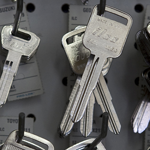 ABCO MASTER LOCK AND KEY - Updated October 2025 - 15 Photos - 7152 ...