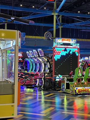 MAIN EVENT CHESTERFIELD - Updated September 2025 - 97 Photos & 81 ...