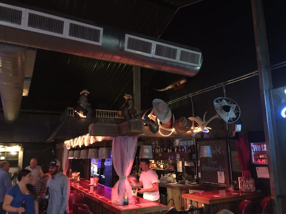 LINE SHACK - Updated July 2025 - 2432 State Route 752, Washington Court ...