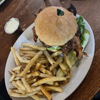 PUB 42 - Updated August 2024 - 116 Photos & 226 Reviews - 7600 N 42nd ...