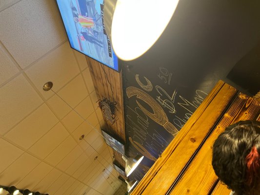 JUICY TAILS - ROGERS - Updated January 2026 - 50 Photos & 93 Reviews ...