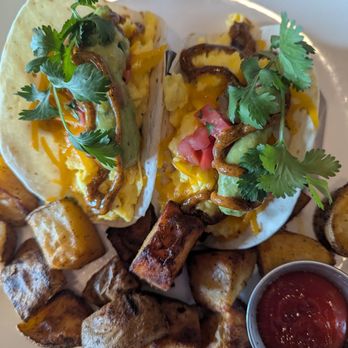 CHELSEA STATION RESTAURANT BAR & LOUNGE - Updated January 2026 - 341 ...