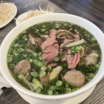 PHO 21 - Updated February 2025 - 1128 Photos & 687 Reviews - 2569 S ...