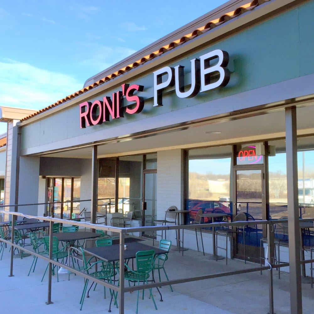 RONI’S PUB AND KITCHEN - Updated December 2025 - 58 Photos & 108 ...