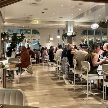 AVEC RIVER NORTH - Updated May 2025 - 762 Photos & 299 Reviews - 141 W ...