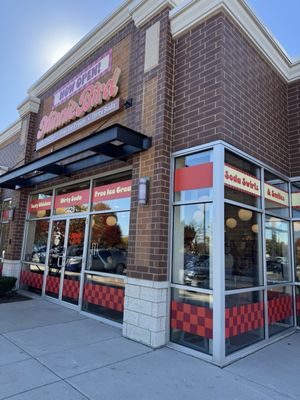 MINNIE BIRD - Updated July 2025 - 140 Photos & 95 Reviews - 1428 N ...