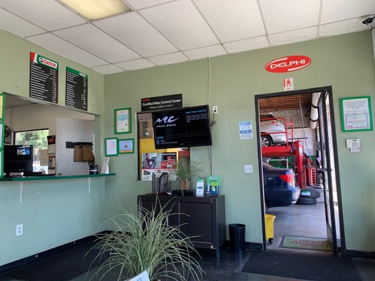 BIG Q AUTO REPAIR - Updated September 2025 - 76 Photos & 571 Reviews ...