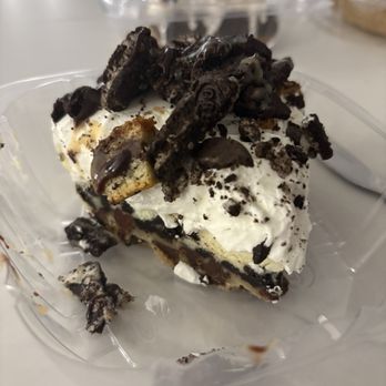 FIREMAN DEREK’S BAKE SHOP & CAFE - Updated May 2025 - 2312 Photos ...