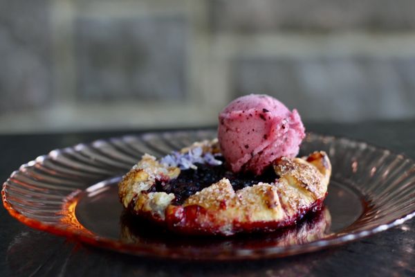 LIGHTHOUSE BAR & GRILL - Updated January 2025 - 411 Photos & 160 ...