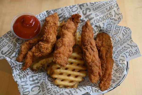 PDQ CHICKEN - Updated March 2025 - 65 Photos & 98 Reviews - 3410 SW ...