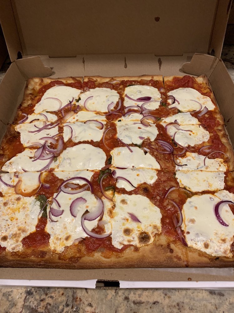 LA BELLA ROMA PIZZERIA - 93 Photos & 138 Reviews - Pizza - 35 N Farview ...