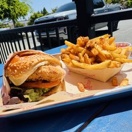 ACME BURGER - PETALUMA EAST - Updated August 2025 - 42 Photos & 35 ...