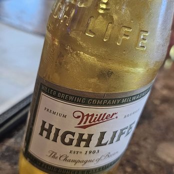 KNUTES BAR & GRILL - Updated October 2025 - 54 Photos & 48 Reviews ...