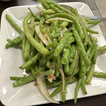 GOLDEN TREE RESTAURANT - Updated October 2024 - 380 Photos & 243 ...