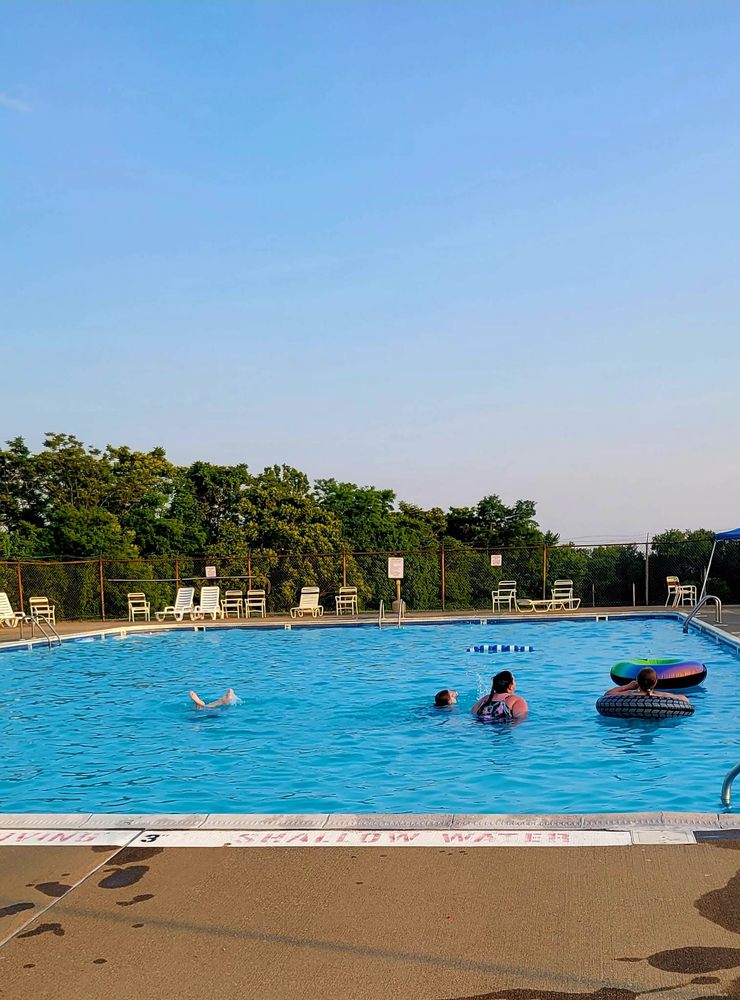 FOUR SEASONS CAMPING RESORT - Updated August 2025 - 3 Camp Resort Rd ...