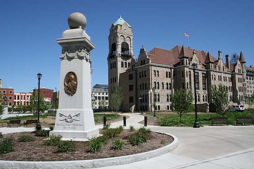 LANDMARK MANAGEMENT SERVICES - Updated July 2025 - 10 Photos & 17 ...